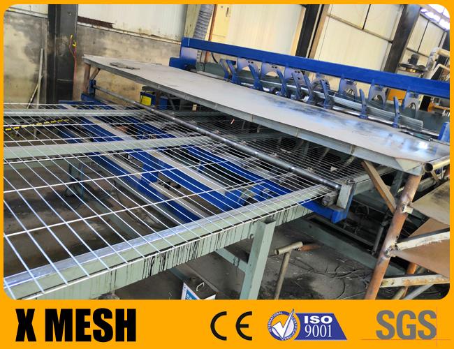 10.79kg Weight Stainless Steel Welded Mesh 3.15mm Wire Diameter 50 X 25mm
