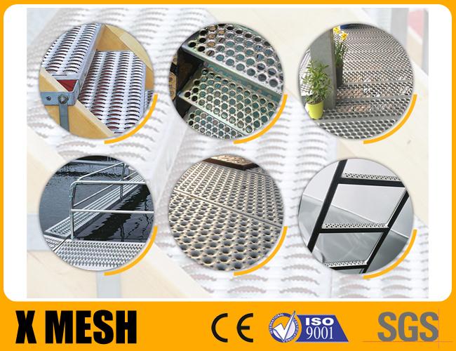 Aluminum And Mild Carbon Punched Galvanised Walkway Grating Welded